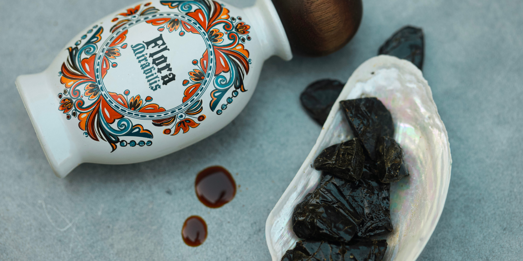 Oud for Skin Benefits | Anti-Inflammatory, Antioxidant Skincare ...
